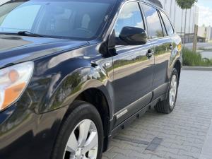 Black Subaru Outback 2011 in Vilnius, with an engine capacity of 2.50 L and mileage of 340 thousand km for 6500 €, photo 10 on AUTOMOTO.COM.LV
