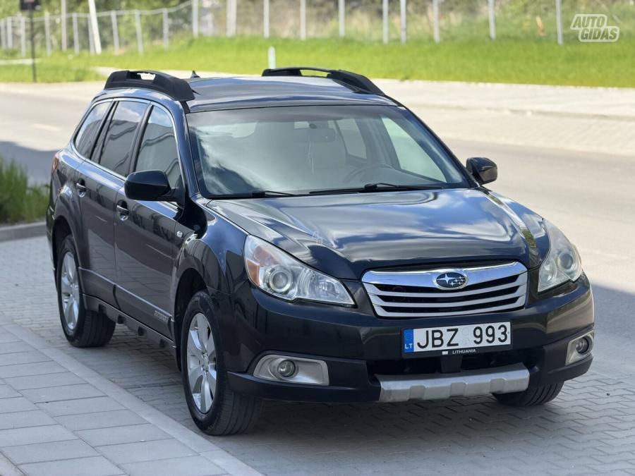 Black Subaru Outback 2011 in Vilnius, with an engine capacity of 2.50 L and mileage of 340 thousand km for 6500 €, photo 13 on AUTOMOTO.COM.LV