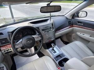 Black Subaru Outback 2011 in Vilnius, with an engine capacity of 2.50 L and mileage of 340 thousand km for 6500 €, photo 27 on AUTOMOTO.COM.LV
