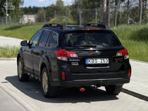 Black Subaru Outback 2011 in Vilnius, with an engine capacity of 2.50 L and mileage of 318 thousand km for 5250 €, photo 10 on AUTOMOTO.COM.LV