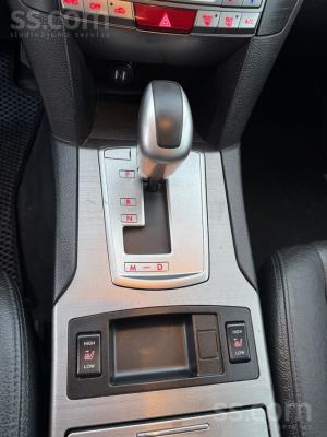 Melns Subaru Outback 2011 Jelgava, ar dzinēja tilpumu 2.50 L un nobraukumu 348 tūkst. km par 4250 €, foto 9 vietnē AUTOMOTO.COM.LV