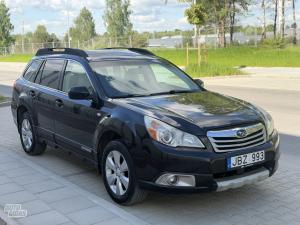 Black Subaru Outback 2011 in Vilnius, with an engine capacity of 2.50 L and mileage of 300 thousand km for 5150 €, photo 14 on AUTOMOTO.COM.LV