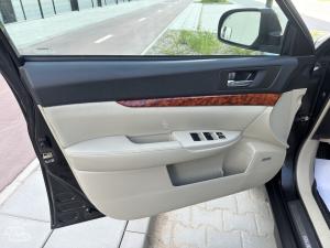 Black Subaru Outback 2011 in Vilnius, with an engine capacity of 2.50 L and mileage of 300 thousand km for 5150 €, photo 21 on AUTOMOTO.COM.LV