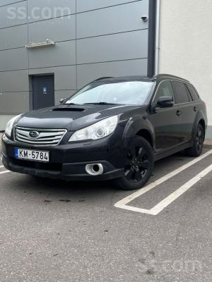 Black Subaru Outback 2011 in Riga, with an engine capacity of 2.00 L and mileage of 296 thousand km for 3100 €, photo 4 on AUTOMOTO.COM.LV