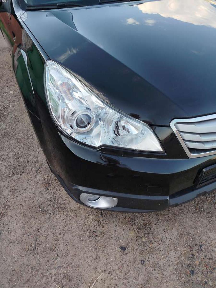 Black Subaru Outback 2011 in Kedainiai, with an engine capacity of 2.46 L and mileage of 262 thousand km for 2300 €, photo 5 on AUTOMOTO.COM.LV