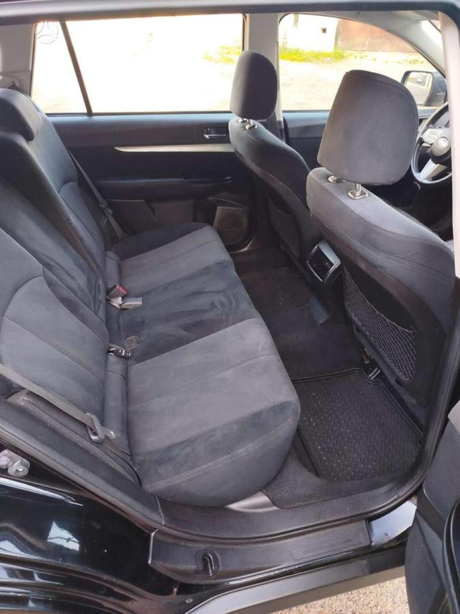 Black Subaru Outback 2011 in Kedainiai, with an engine capacity of 2.46 L and mileage of 262 thousand km for 2300 €, photo 15 on AUTOMOTO.COM.LV