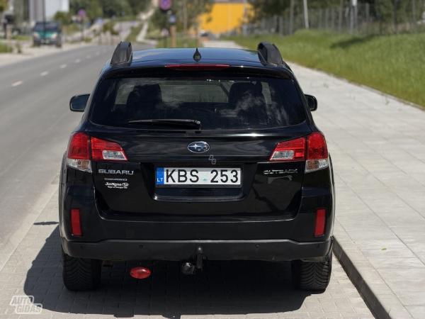 Black Subaru Outback 2011 in Vilnius, with an engine capacity of 2.50 L and mileage of 310 thousand km for 4250 €, photo 9 on AUTOMOTO.COM.LV