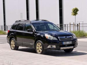 Black Subaru Outback 2011 in Vilnius, with an engine capacity of 2.50 L and mileage of 305 thousand km for 4200 €, photo 6 on AUTOMOTO.COM.LV