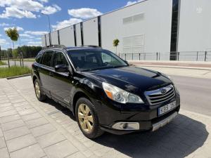 Black Subaru Outback 2011 in Vilnius, with an engine capacity of 2.50 L and mileage of 305 thousand km for 4200 €, photo 8 on AUTOMOTO.COM.LV