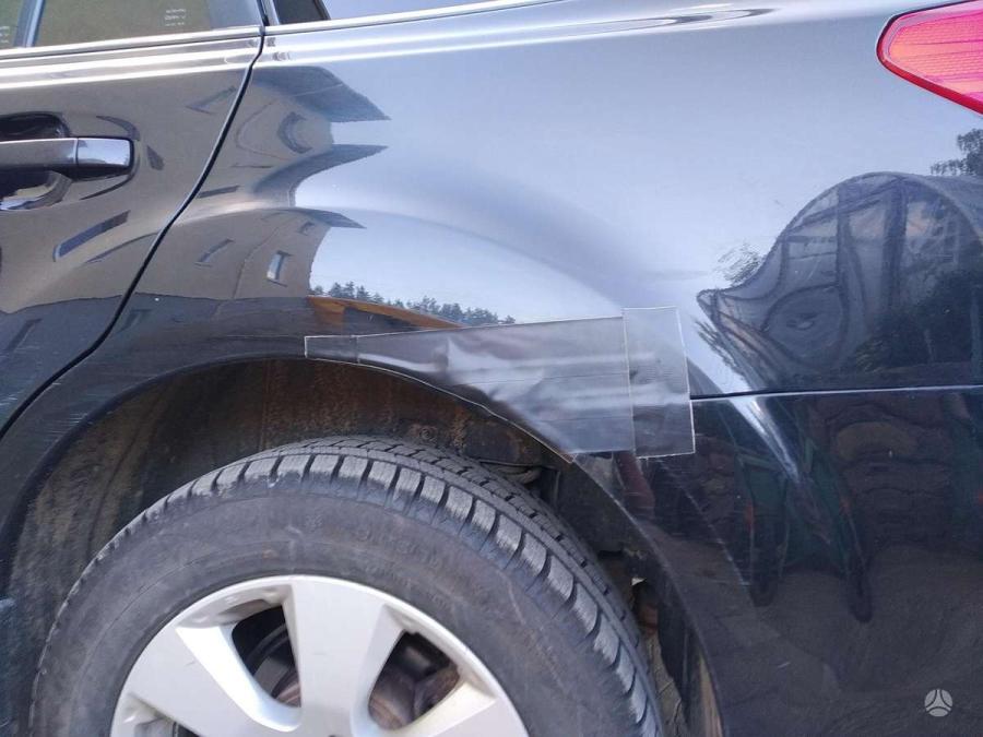 Black Subaru Outback 2011 in Ukmerge, with an engine capacity of 2.50 L and mileage of 418 thousand km for 4840 €, photo 7 on AUTOMOTO.COM.LV