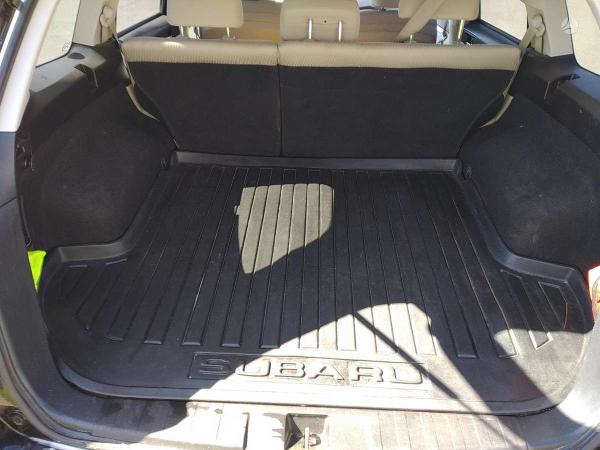 Black Subaru Outback 2011 in Ukmerge, with an engine capacity of 2.50 L and mileage of 418 thousand km for 4840 €, photo 7 on AUTOMOTO.COM.LV