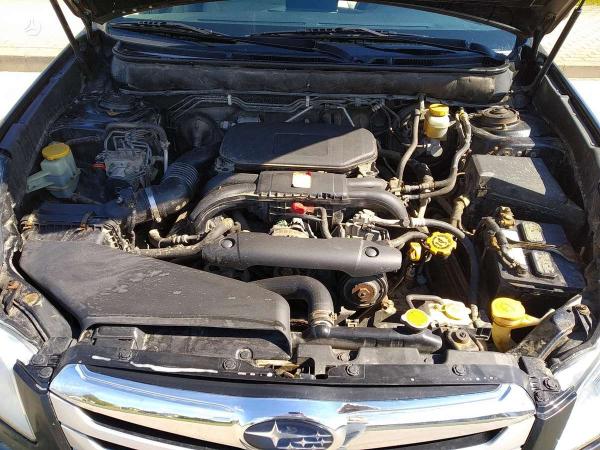 Black Subaru Outback 2011 in Ukmerge, with an engine capacity of 2.50 L and mileage of 418 thousand km for 4840 €, photo 10 on AUTOMOTO.COM.LV