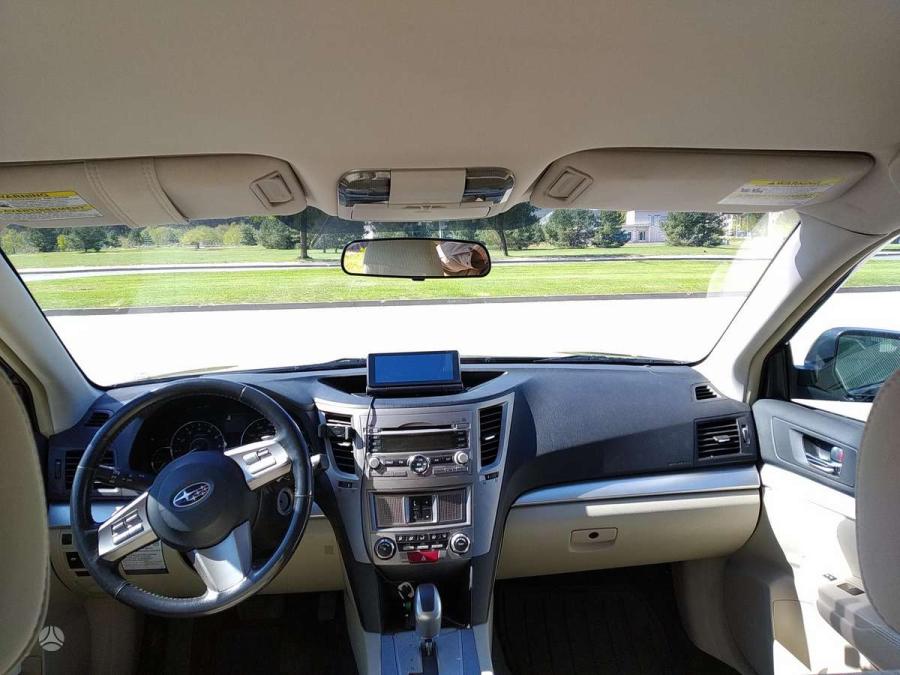 Black Subaru Outback 2011 in Ukmerge, with an engine capacity of 2.50 L and mileage of 418 thousand km for 4840 €, photo 13 on AUTOMOTO.COM.LV