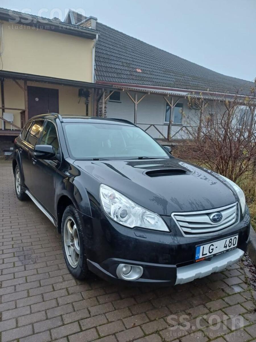 Melns Subaru Outback 2011 Gulbene, ar dzinēja tilpumu 2.00 L un nobraukumu 342 tūkst. km par 5500 €, foto 4 vietnē AUTOMOTO.COM.LV