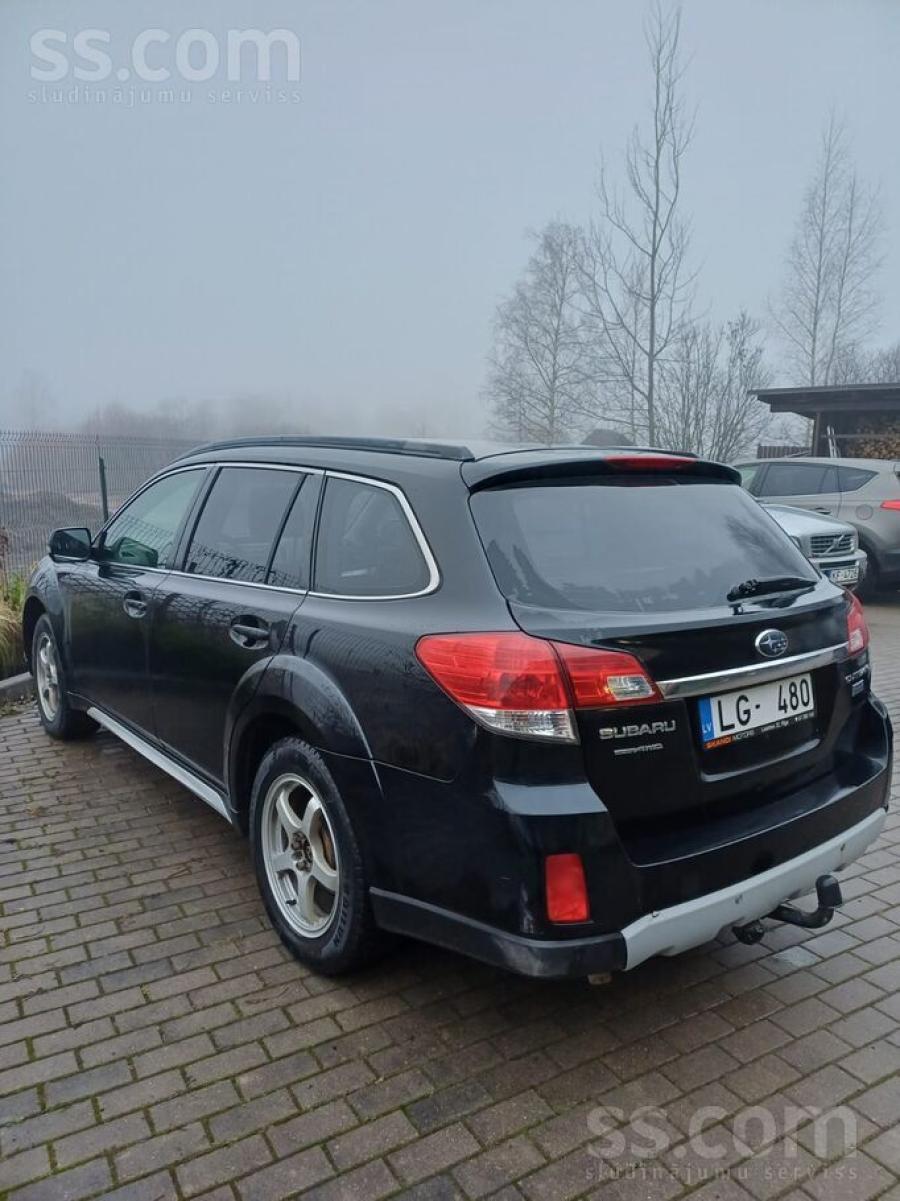 Melns Subaru Outback 2011 Gulbene, ar dzinēja tilpumu 2.00 L un nobraukumu 342 tūkst. km par 5500 €, foto 5 vietnē AUTOMOTO.COM.LV