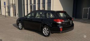 Black Subaru Outback 2011 in Vilnius, with an engine capacity of 2.46 L and mileage of 260 thousand km for 6350 €, photo 4 on AUTOMOTO.COM.LV