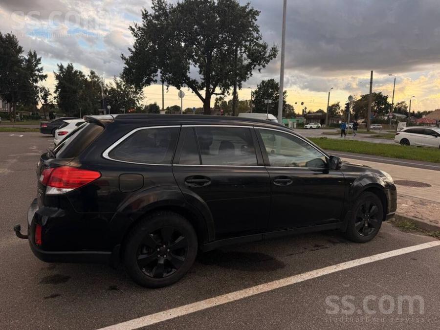 Melns Subaru Outback 2011 Rīga, ar dzinēja tilpumu 2.00 L un nobraukumu 296 tūkst. km par 2800 €, foto 7 vietnē AUTOMOTO.COM.LV