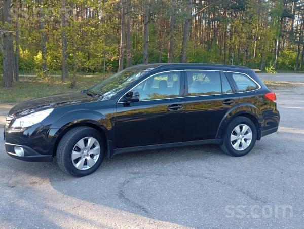 Black Subaru Outback 2012 in Jurmala, with an engine capacity of 2.50 L and mileage of 0 thousand km for 5450 €, photo 2 on AUTOMOTO.COM.LV