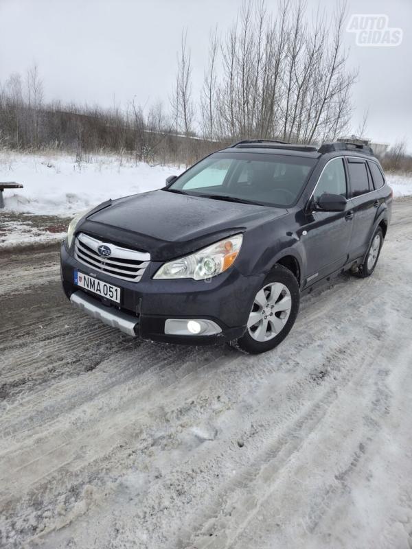 Black Subaru Outback 2012 in Utena, with an engine capacity of 2.50 L and mileage of 210 thousand km for 6350 €, photo 1 on AUTOMOTO.COM.LV