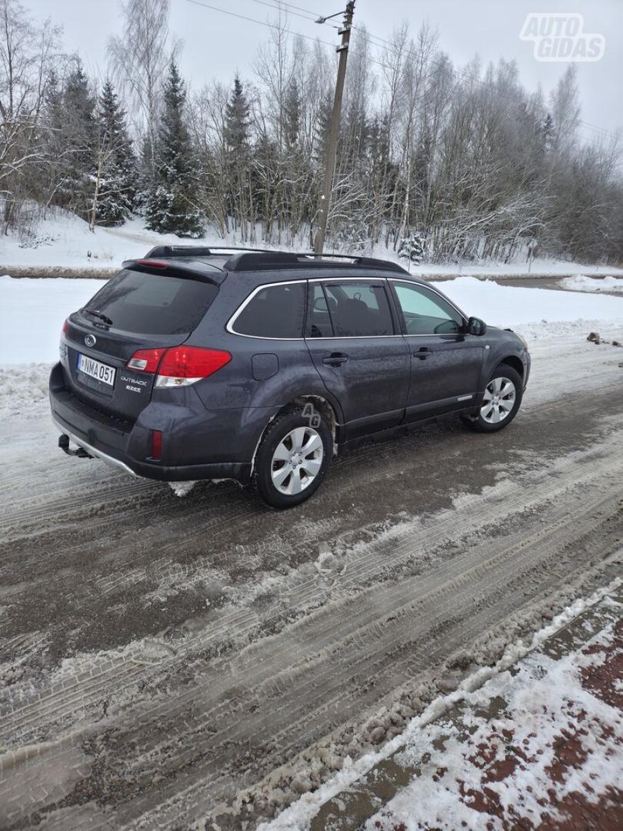 Black Subaru Outback 2012 in Utena, with an engine capacity of 2.50 L and mileage of 210 thousand km for 6350 €, photo 4 on AUTOMOTO.COM.LV