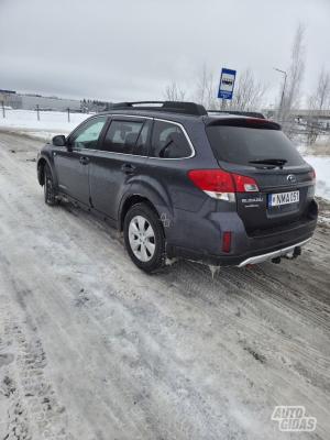 Black Subaru Outback 2012 in Utena, with an engine capacity of 2.50 L and mileage of 210 thousand km for 6350 €, photo 5 on AUTOMOTO.COM.LV