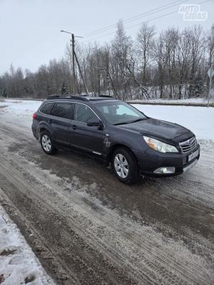 Black Subaru Outback 2012 in Utena, with an engine capacity of 2.50 L and mileage of 210 thousand km for 6350 €, photo 8 on AUTOMOTO.COM.LV