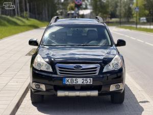 Черный Субару Аутбек 2012 в Вильнюс, объемом двигателя 2.50 л и пробегом 305 тыс. км за 4200 €, фото 5 на AUTOMOTO.COM.LV