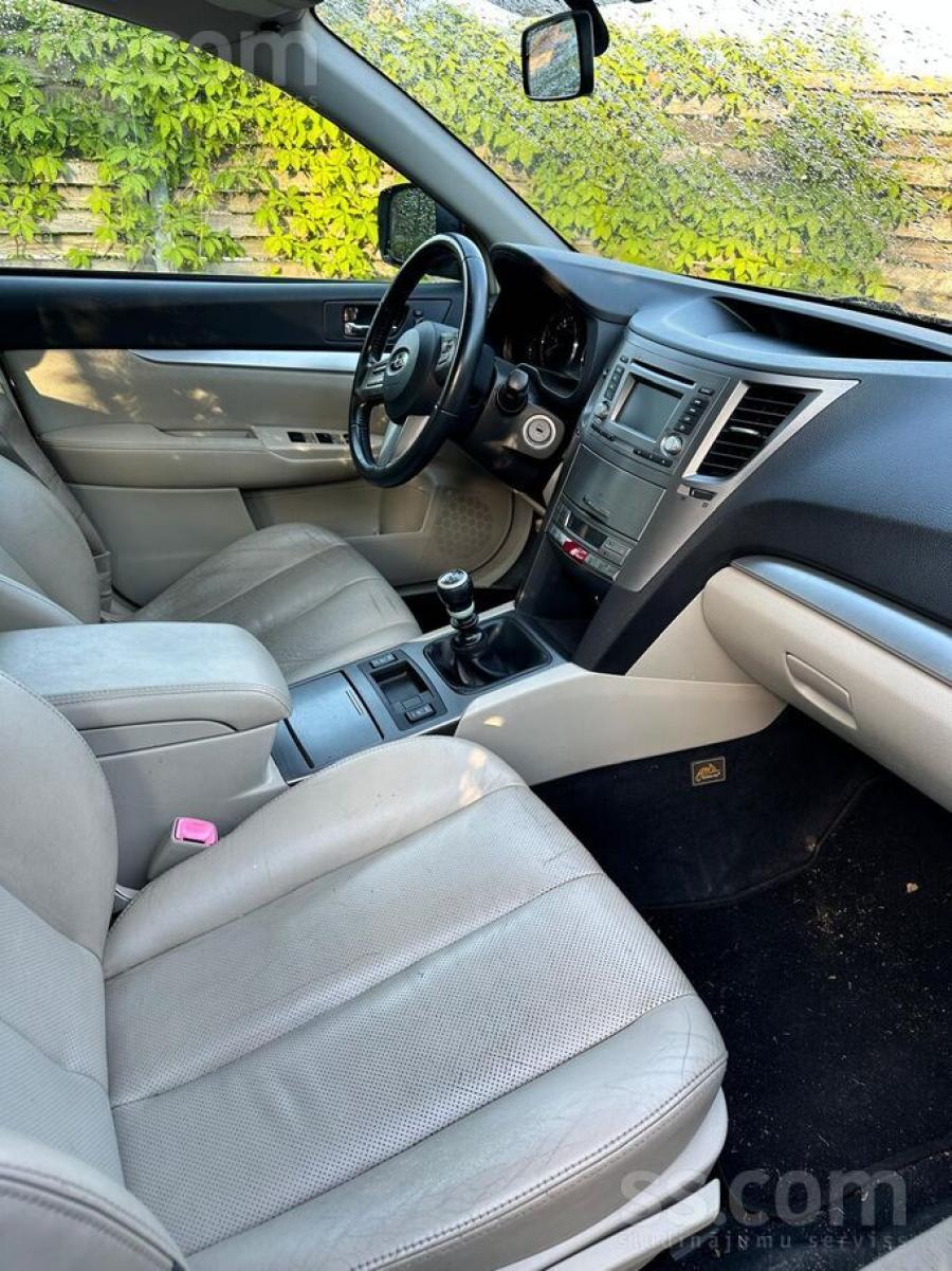 Melns Subaru Outback 2012 Ogre, ar dzinēja tilpumu 2.00 L un nobraukumu 346 tūkst. km par 3200 €, foto 6 vietnē AUTOMOTO.COM.LV