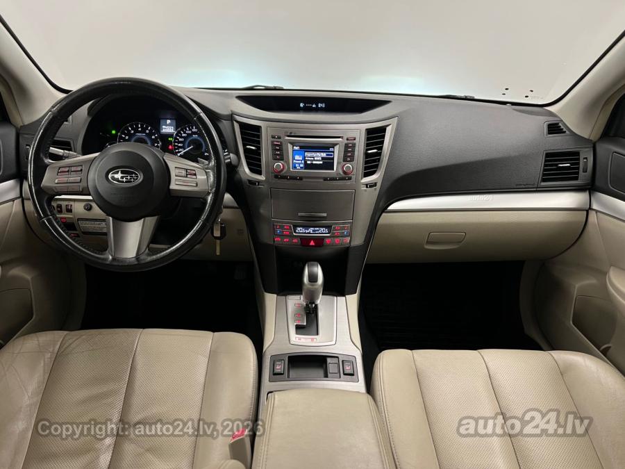 Black Subaru Outback 2012 in Parnu, with an engine capacity of 2.50 L and mileage of 329 thousand km for 3990 €, photo 14 on AUTOMOTO.COM.LV