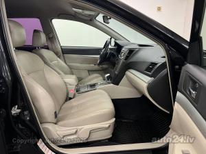 Black Subaru Outback 2012 in Parnu, with an engine capacity of 2.50 L and mileage of 329 thousand km for 3990 €, photo 18 on AUTOMOTO.COM.LV