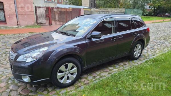 Melns Subaru Outback 2012 Rīga, ar dzinēja tilpumu 2.50 L un nobraukumu 323 tūkst. km par 5200 €, foto 6 vietnē AUTOMOTO.COM.LV