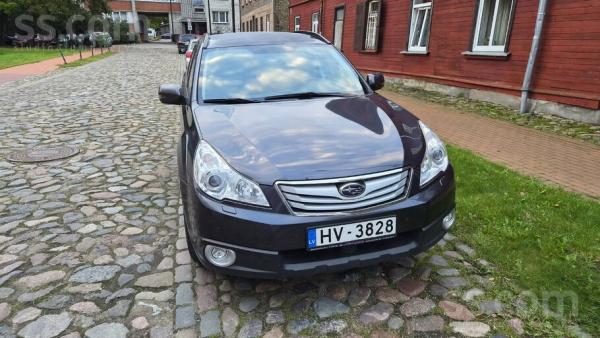 Melns Subaru Outback 2012 Rīga, ar dzinēja tilpumu 2.50 L un nobraukumu 323 tūkst. km par 5200 €, foto 7 vietnē AUTOMOTO.COM.LV