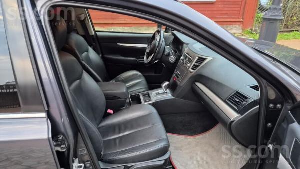 Melns Subaru Outback 2012 Rīga, ar dzinēja tilpumu 2.50 L un nobraukumu 323 tūkst. km par 5200 €, foto 10 vietnē AUTOMOTO.COM.LV