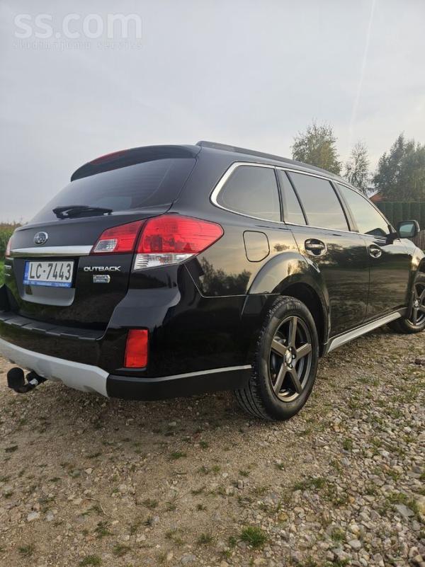 Melns Subaru Outback 2012 Rīga, ar dzinēja tilpumu 2.00 L un nobraukumu 256 tūkst. km par 3800 €, foto 9 vietnē AUTOMOTO.COM.LV