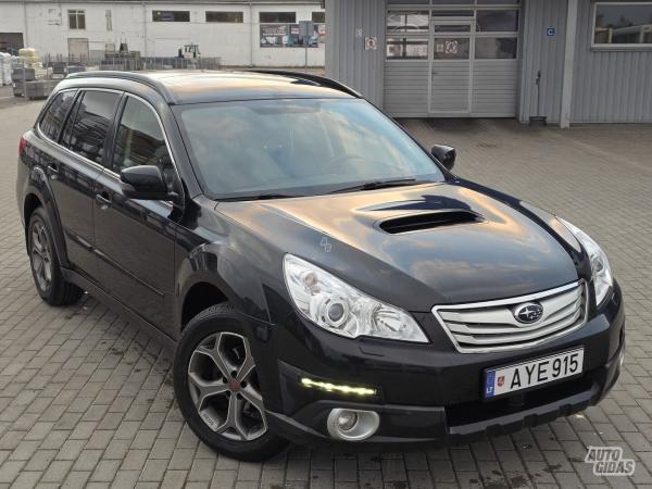 Subaru Outback 2012 in Silute on AUTOMOTO.COM.LV Black Subaru Outback 2012 in Silute, with an engine capacity of 2.00 L and mileage of 233 thousand km for 2350 €, photo 3 on AUTOMOTO.COM.LV