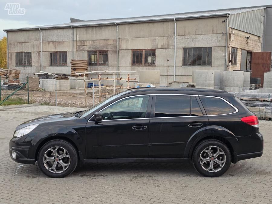 Melns Subaru Outback 2012 Šilutė, ar dzinēja tilpumu 2.00 L un nobraukumu 233 tūkst. km par 2350 €, foto 4 vietnē AUTOMOTO.COM.LV
