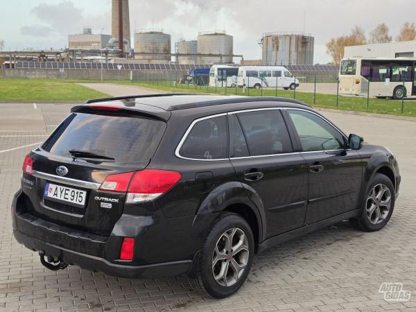 Subaru Outback 2012 in Silute on AUTOMOTO.COM.LV Black Subaru Outback 2012 in Silute, with an engine capacity of 2.00 L and mileage of 233 thousand km for 2350 €, photo 7 on AUTOMOTO.COM.LV