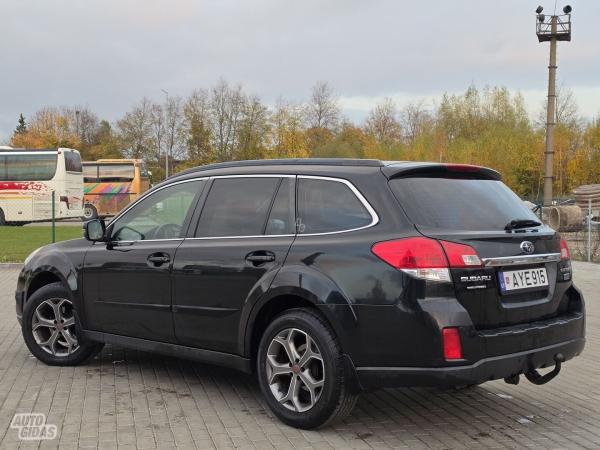 Subaru Outback 2012 in Silute on AUTOMOTO.COM.LV Black Subaru Outback 2012 in Silute, with an engine capacity of 2.00 L and mileage of 233 thousand km for 2350 €, photo 10 on AUTOMOTO.COM.LV
