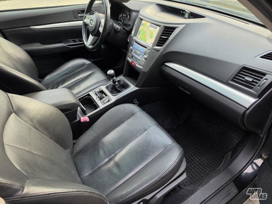 Melns Subaru Outback 2012 Šilutė, ar dzinēja tilpumu 2.00 L un nobraukumu 233 tūkst. km par 2350 €, foto 21 vietnē AUTOMOTO.COM.LV