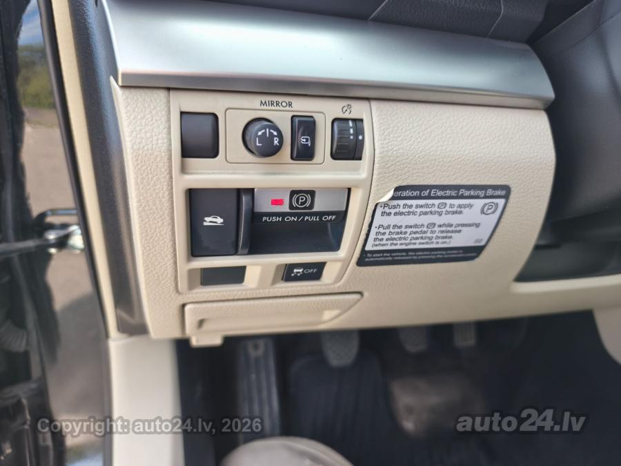 Black Subaru Outback 2012 in Tartu, with an engine capacity of 2.00 L and mileage of 176 thousand km for 5900 €, photo 6 on AUTOMOTO.COM.LV