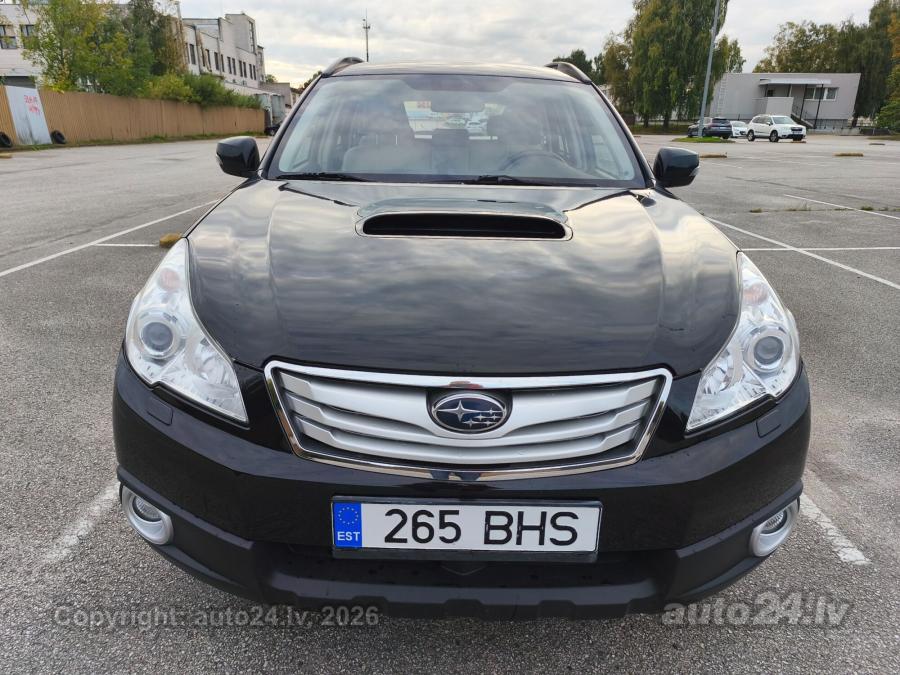 Black Subaru Outback 2012 in Tartu, with an engine capacity of 2.00 L and mileage of 176 thousand km for 5900 €, photo 10 on AUTOMOTO.COM.LV