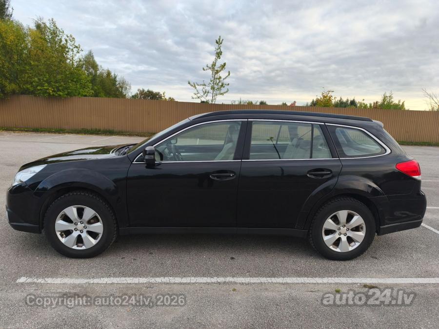 Black Subaru Outback 2012 in Tartu, with an engine capacity of 2.00 L and mileage of 176 thousand km for 5900 €, photo 12 on AUTOMOTO.COM.LV