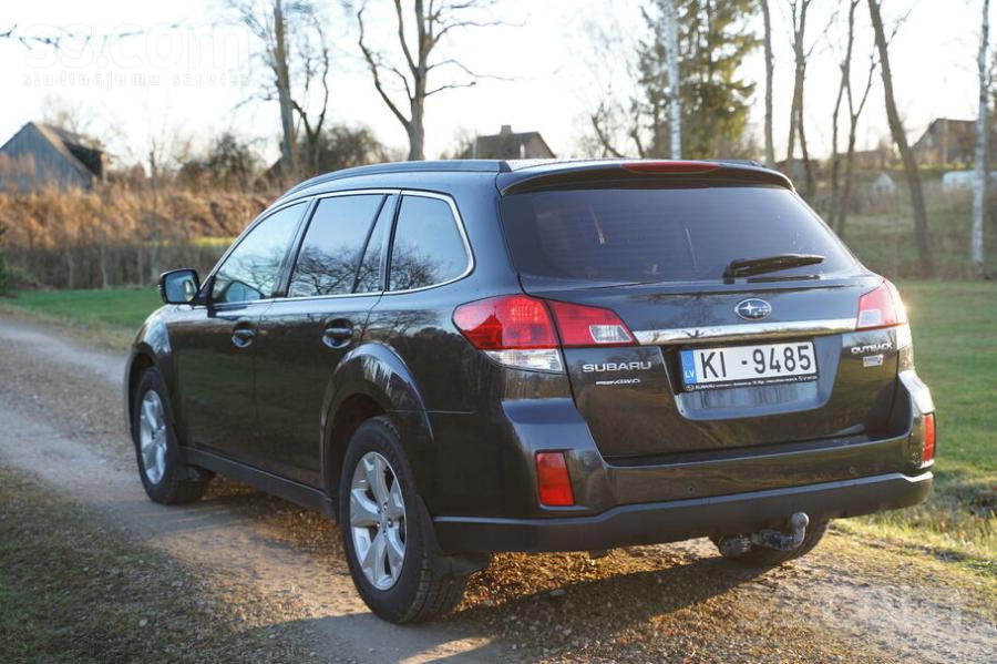 Melns Subaru Outback 2013 Rīga, ar dzinēja tilpumu 2.00 L un nobraukumu 249 tūkst. km par 8500 €, foto 5 vietnē AUTOMOTO.COM.LV
