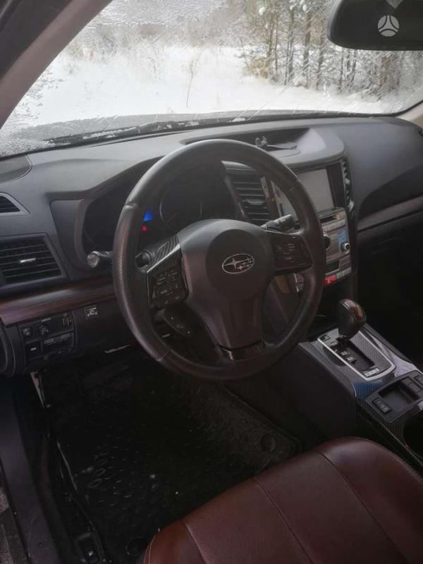 Melns Subaru Outback 2013 Ignalina, ar dzinēja tilpumu 3.60 L un nobraukumu 216 tūkst. km par 12800 €, foto 9 vietnē AUTOMOTO.COM.LV