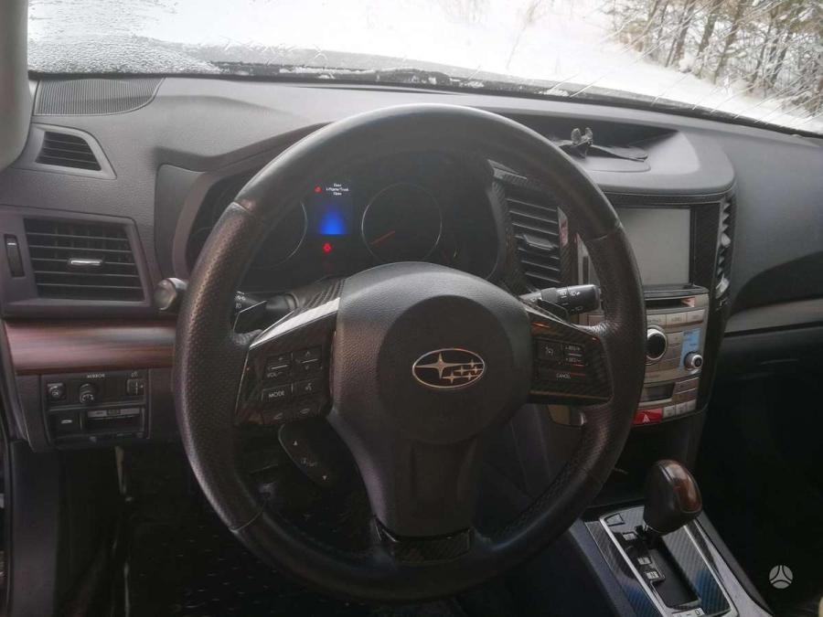 Melns Subaru Outback 2013 Ignalina, ar dzinēja tilpumu 3.60 L un nobraukumu 216 tūkst. km par 12800 €, foto 10 vietnē AUTOMOTO.COM.LV