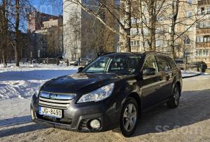 Black Subaru Outback 2013 in Riga, with an engine capacity of 2.50 L and mileage of 255 thousand km for 7250 €, photo 2 on AUTOMOTO.COM.LV