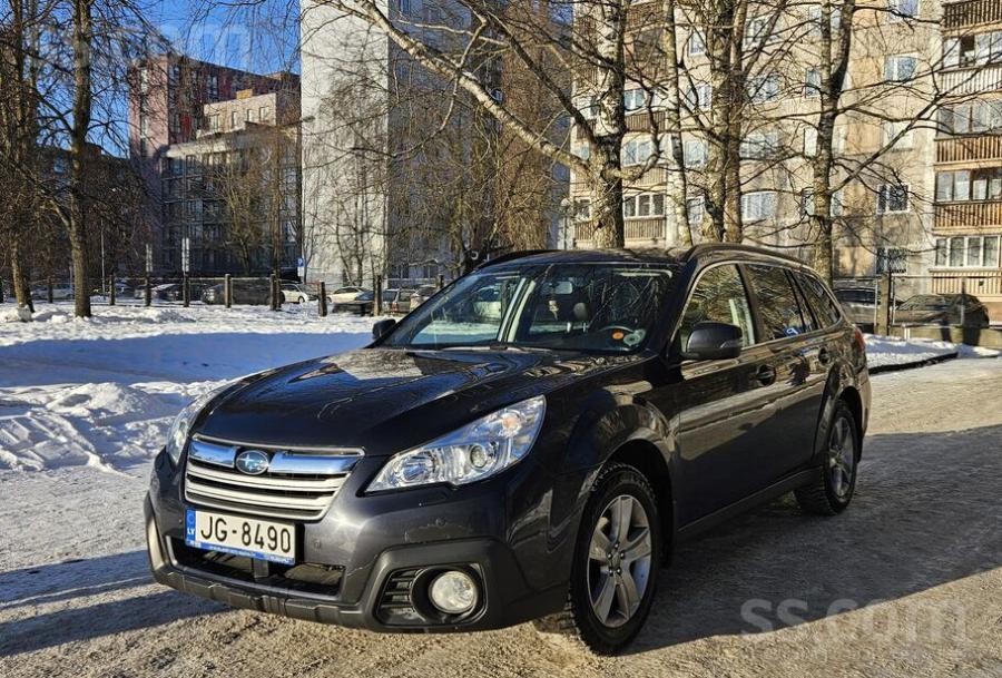 Black Subaru Outback 2013 in Riga, with an engine capacity of 2.50 L and mileage of 255 thousand km for 7250 €, photo 2 on AUTOMOTO.COM.LV