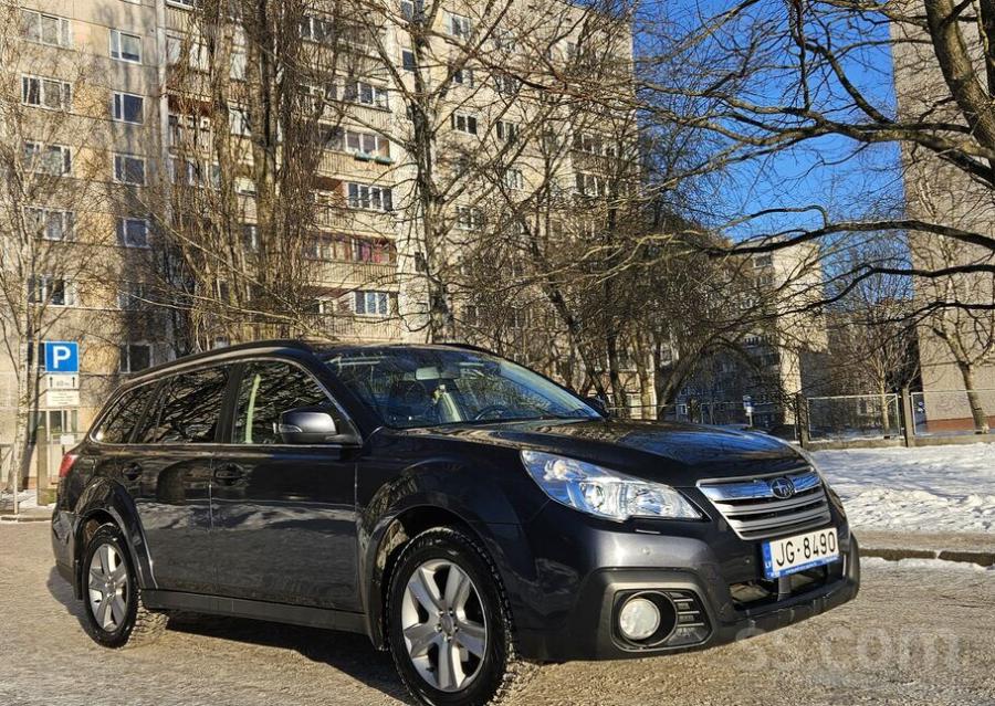 Black Subaru Outback 2013 in Riga, with an engine capacity of 2.50 L and mileage of 255 thousand km for 7250 €, photo 3 on AUTOMOTO.COM.LV
