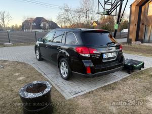 Melns Subaru Outback 2013 Tallina, ar dzinēja tilpumu 2.50 L un nobraukumu 200 tūkst. km par 5500 €, foto 4 vietnē AUTOMOTO.COM.LV