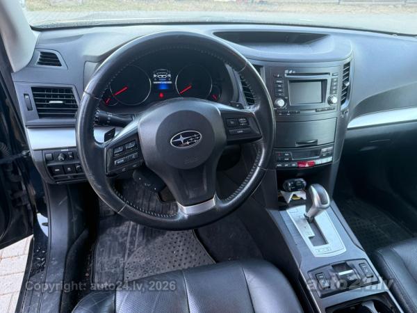 Melns Subaru Outback 2013 Tallina, ar dzinēja tilpumu 2.50 L un nobraukumu 200 tūkst. km par 5500 €, foto 6 vietnē AUTOMOTO.COM.LV